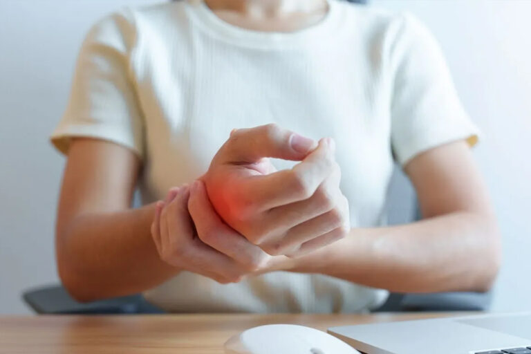 De Quervain’s Tenosynovitis Treatment In Singapore | TOPS Clinic